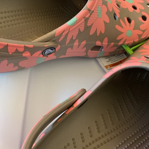 CROCS | Shoes | Crocs Classic Retro Resort Clog | Poshmark